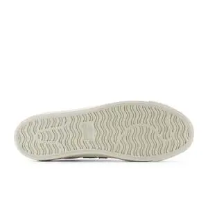 NEW BALANCE Court Shoes - White/green