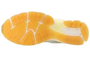 NEW BALANCE X Joe Freshgoods 2002r "conversations Amongst Us - Cream/orange