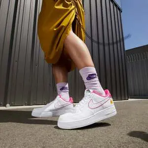 Nike Force 1 '07 Lx "dragon Fruit" Sneakers - White/pink