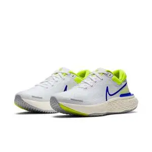 Nike Zoomx Invincible Run Flyknit Sneakers