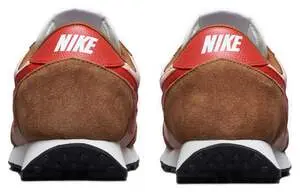 Nike Daybreak Low Top Sneakers - Brown