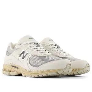 NEW BALANCE 2002r Sneakers - Linen