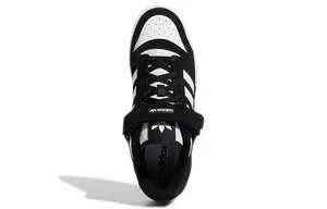 Adidas Forum Low Sneakers