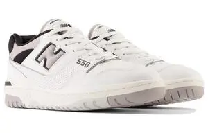 NEW BALANCE 550 Sneakers - White