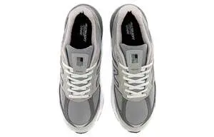 NEW BALANCE 990v5 Made In Usa Sneakers - Grey