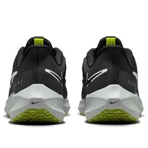 Nike Zoom Pegasus 39 Shield Sneakers - Black