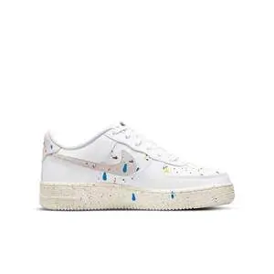 Nike Force 1 Lv8 3 Low Top Sneakers