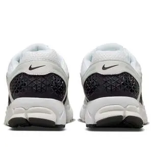 Nike Zoom Vomero Athletic Sneakers - White/black
