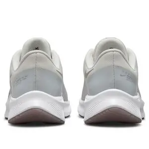 Nike Quest 4 Premium Sneakers - Light Grey/white