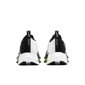 Nike Zoom Tempo Next% Flyknit