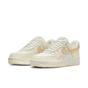 Nike Force 1 '07 Low Top Sneakers