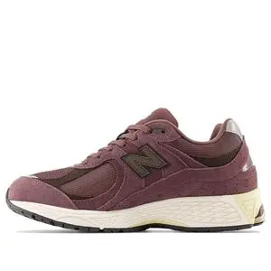 NEW BALANCE New Balance 2002R "Truffle" Sneakers Wine Red/white/brown