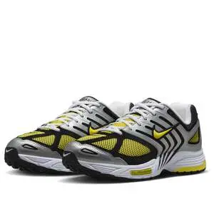 Nike Zoom Pegasus 2005 Athletic Sneakers - Black/white/white