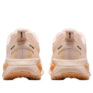 Nike Zoom Vomero 18 Sneakers - Guava Ice/orange Chalk