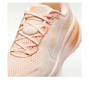 Nike Zoom Vomero 18 Sneakers - Guava Ice/orange Chalk