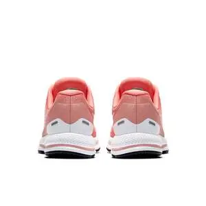 Nike Zoom Vomero 13 Athletic Sneakers