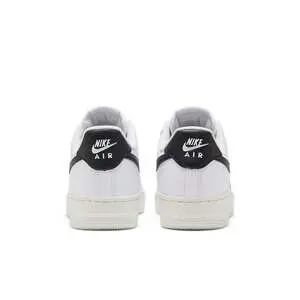 Nike Force 1 '07 Sneakers