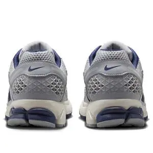 Nike Zoom Vomero 5 Sneakers