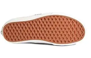 VANS Classic Slip-on Sherpa Sneakers