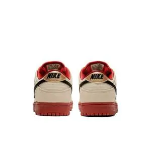 Nike Dunk Low "muslin" Sneakers