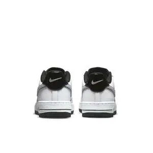 Nike Force 1 Low Lv8 Sneakers