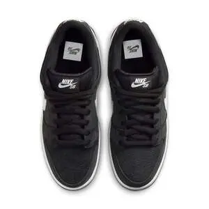 Nike Dunk Low "black Gum" Sneakers - Black/white