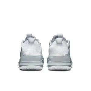 Nike Kyrie Low "wolf Grey" Basketball Sneakers - Gray/white