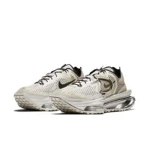 Nike Matthew M. Williams X Zoom 004 Sneakers - White/black