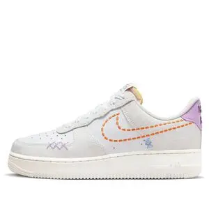 Nike Force 1 '07 Se Low Top Sneakers
