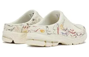 NEW BALANCE X Bryant Giles 2002r Mule "the Artists Shoe - Cream