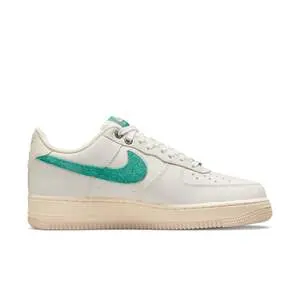 Nike Force 1 '07 Lv8 "test Of Time" Sneakers - White/green