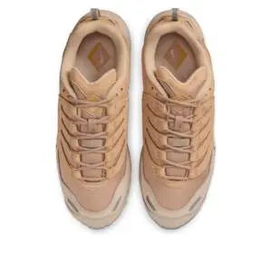Nike Terra Humara Sneakers - Sesame/sanddrift-saturn Gold