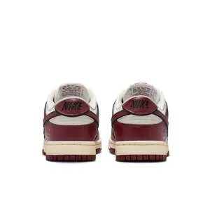 Nike Dunk Low Se "just Do It" Sail Team Red Sneakers - Sail/team Red/black