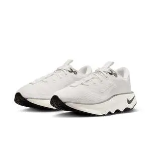 Nike Motiva Premium Sneakers - White