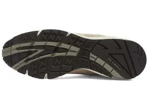 NEW BALANCE 991 Low Top Sneakers - Gray