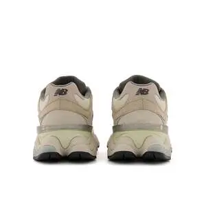 NEW BALANCE 9060 Sneakers - Sea Salt/surf