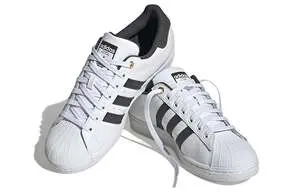 Adidas Superstar Sneakers
