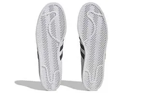 Adidas Superstar Sneakers