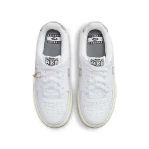 Nike Force 1 Low Lv8 3 Sneakers - White/beach/white