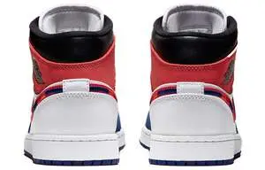 JORDAN 1 Mid Sneakers - White/university Blue