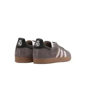 Adidas X Real Madrid Gazelle Sneakers - Charcoal/putty Mauve/gum