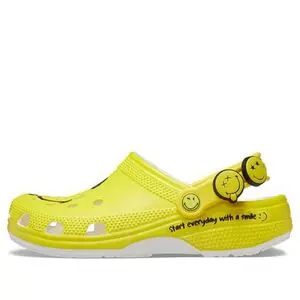 CROCS X Classic Crossover Clogs
