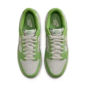 Nike Dunk Low Safari Swoosh Chlorophyll - Cream/green
