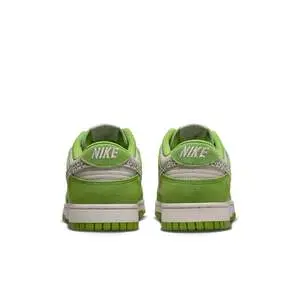 Nike Dunk Low Safari Swoosh Chlorophyll - Cream/green