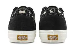 VANS Style 36 Chessboard Low Top Sneakers - Black/white