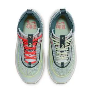 Nike Cosmic Unity 3 'christmas' Sneakers