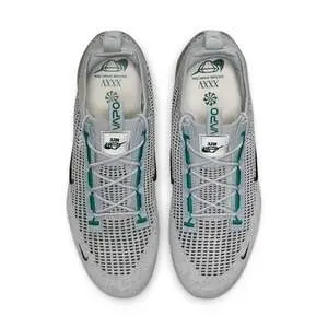 Nike Vapormax 2021 Flyknit Se Low Top Sneakers - Light Bone/dark Atomic Teal/grey