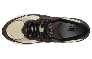 NEW BALANCE 2002r Gore-tex Sneakers - Black Coffee/sandstone/stoneware