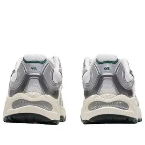 Asics Gel-kahana Tr Sneakers - Silver/white