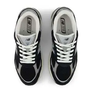 NEW BALANCE 2010 Sneakers - Black/phantom Grey